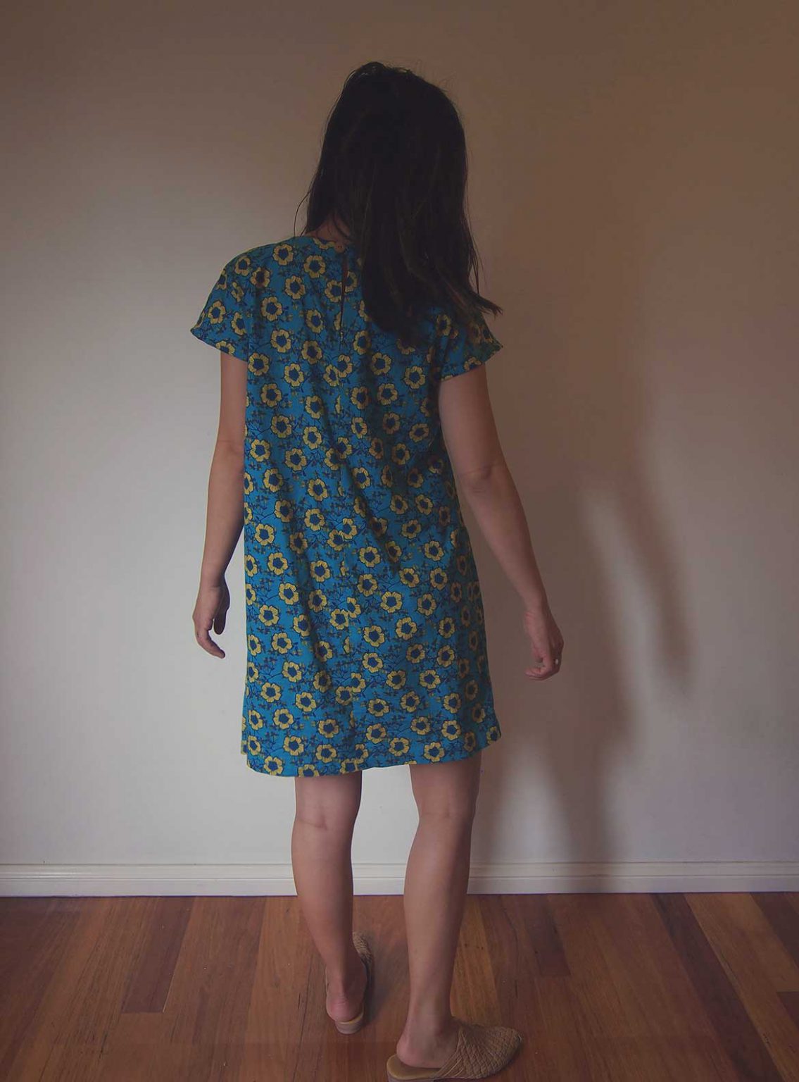 Love dresses with pockets? This sewing pattern is for you. - Sew in Love